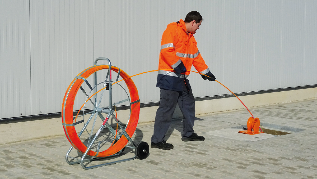 LANCIER CABLE GmbH: Kunststoffeinschiebebänder